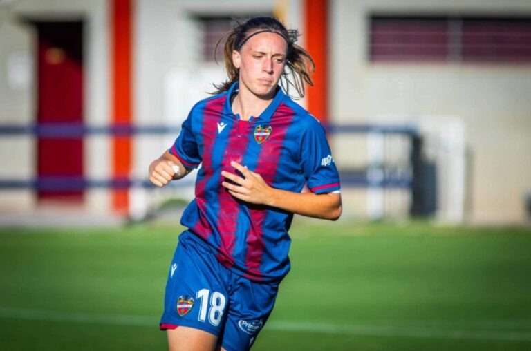 Tiểu Sử Eva Maria Navarro - Cầu Thủ Bóng Đá Tài Năng Người Tây Ban Nha